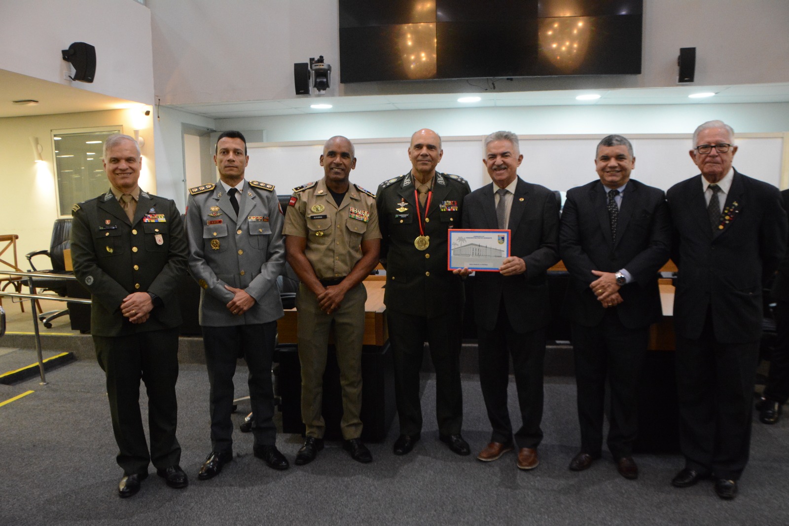 ALPB concede honrarias ao General de Exército Maurílio Miranda Neto Ribeiro