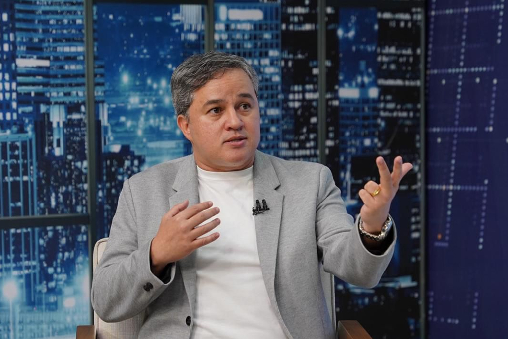 Efraim Filho diz que definição da chapa para o Senado ocorrerá nas ...