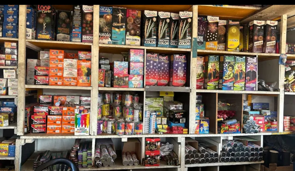 Em João Pessoa, população é orientada sobre o uso de fogos de artifício